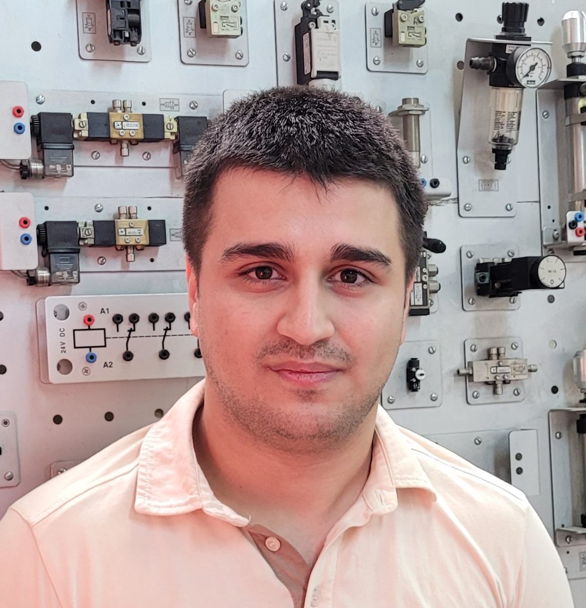 Ali Khoshlahjeh Sedgh - Instrumentation Laboratory